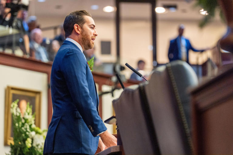House speaker calls Gov. Ron DeSantis 'petulant' after handshake snub