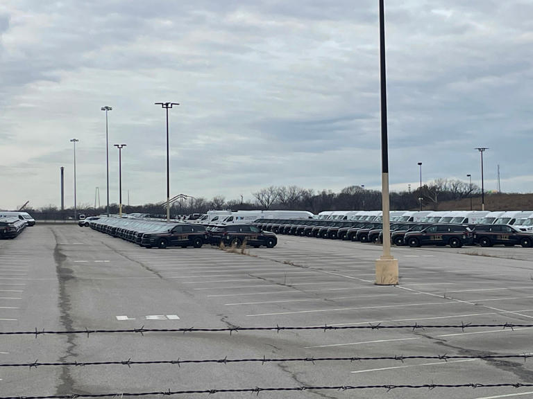 Dozens of ICE vehicles seen in Kansas City parking lot