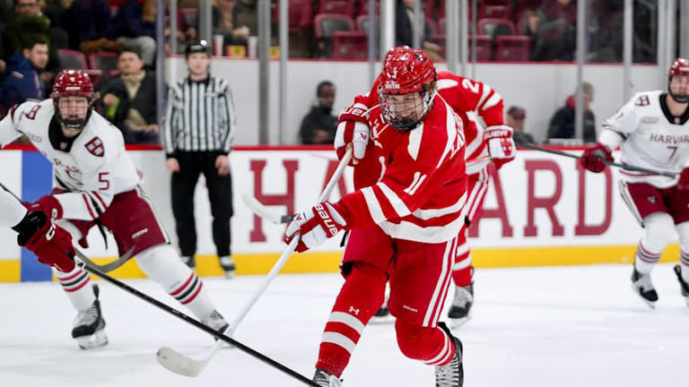 Scenes from Boston University men's hockey's road win at Harvard: Photo ...