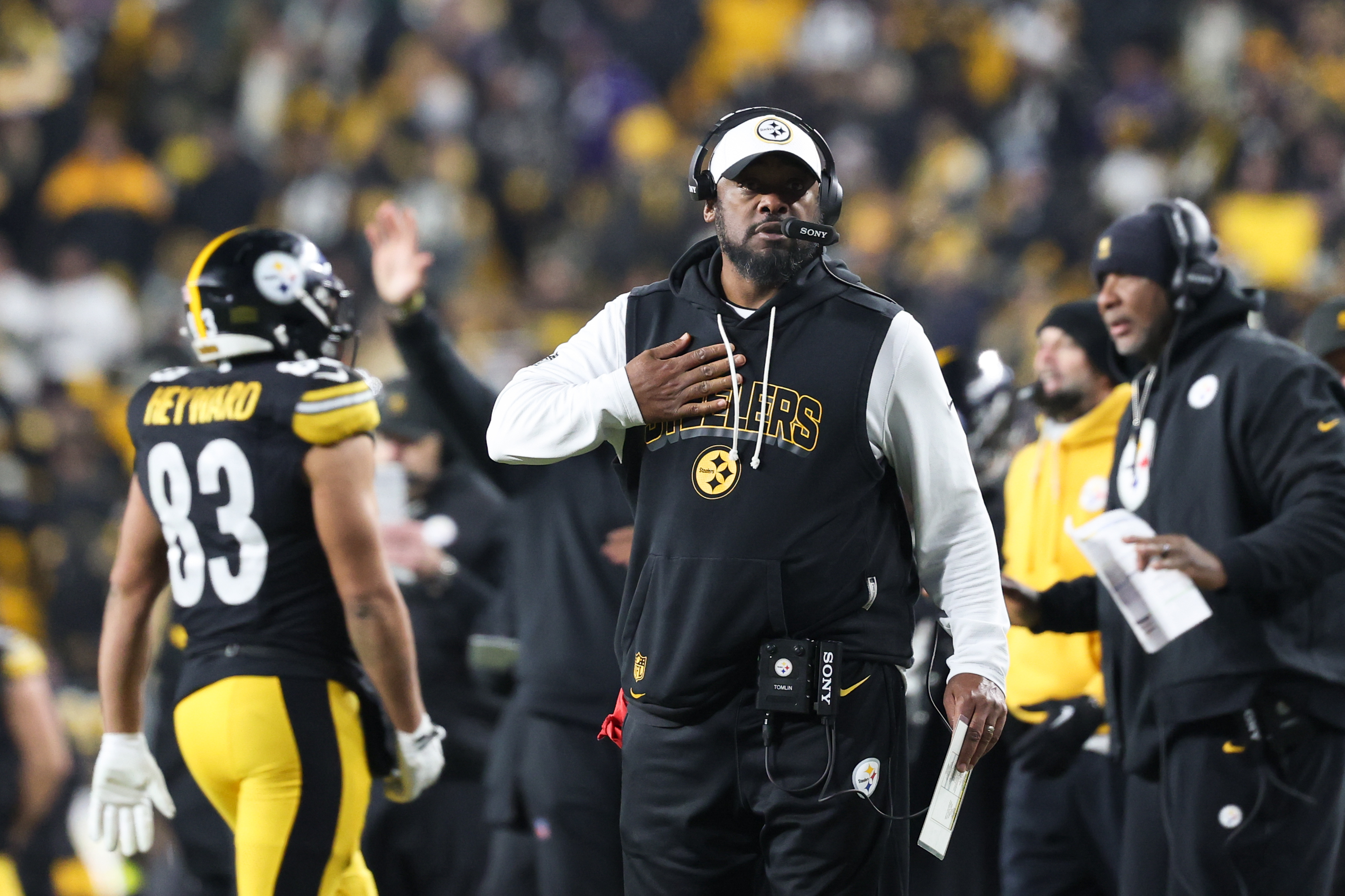 Mike Tomlin steps down as Steelers coach after 19 seasons