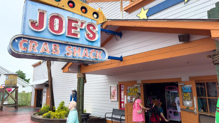 Forget Red Lobster, Joe's Crab Shack is quietly disappearing