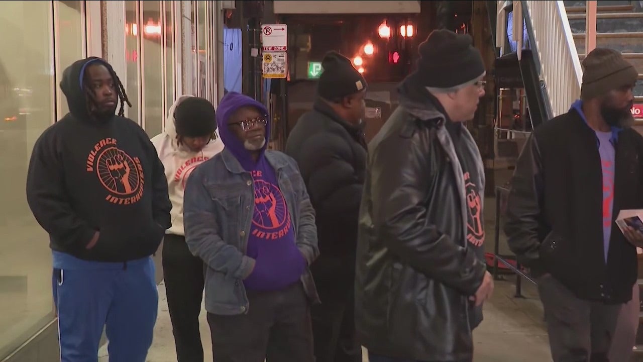 'Violence interrupters' ride CTA trains after recent violent incidents