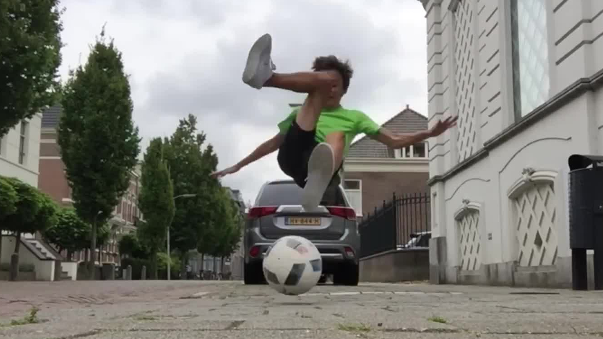 Wrong Foot Placement During Keepy Up Ended Painfull