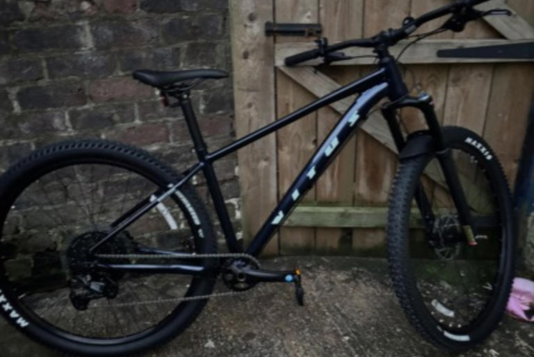 Two teenagers target woman in daylight bike robbery on Preston's Fishergate