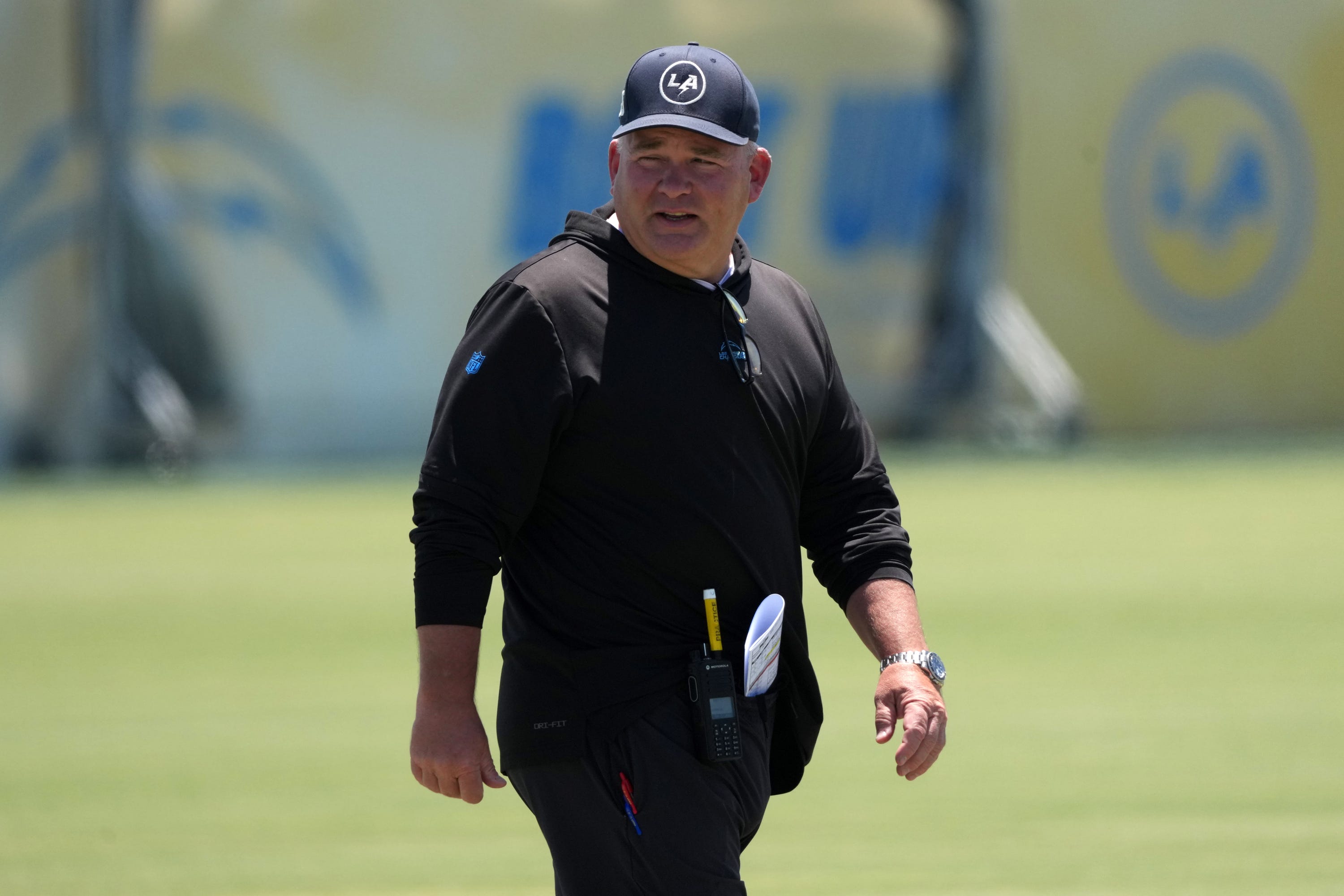 Chargers part way with offensive coordinator, offensive line coach