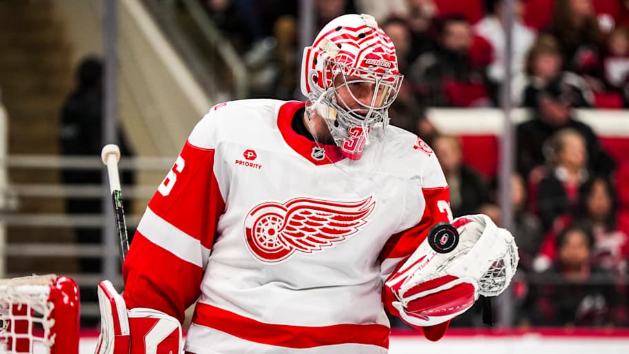 John Gibson is becoming the goalie Red Wings hoped for after shaky start