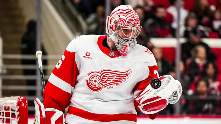 John Gibson is becoming the goalie Red Wings hoped for after shaky start