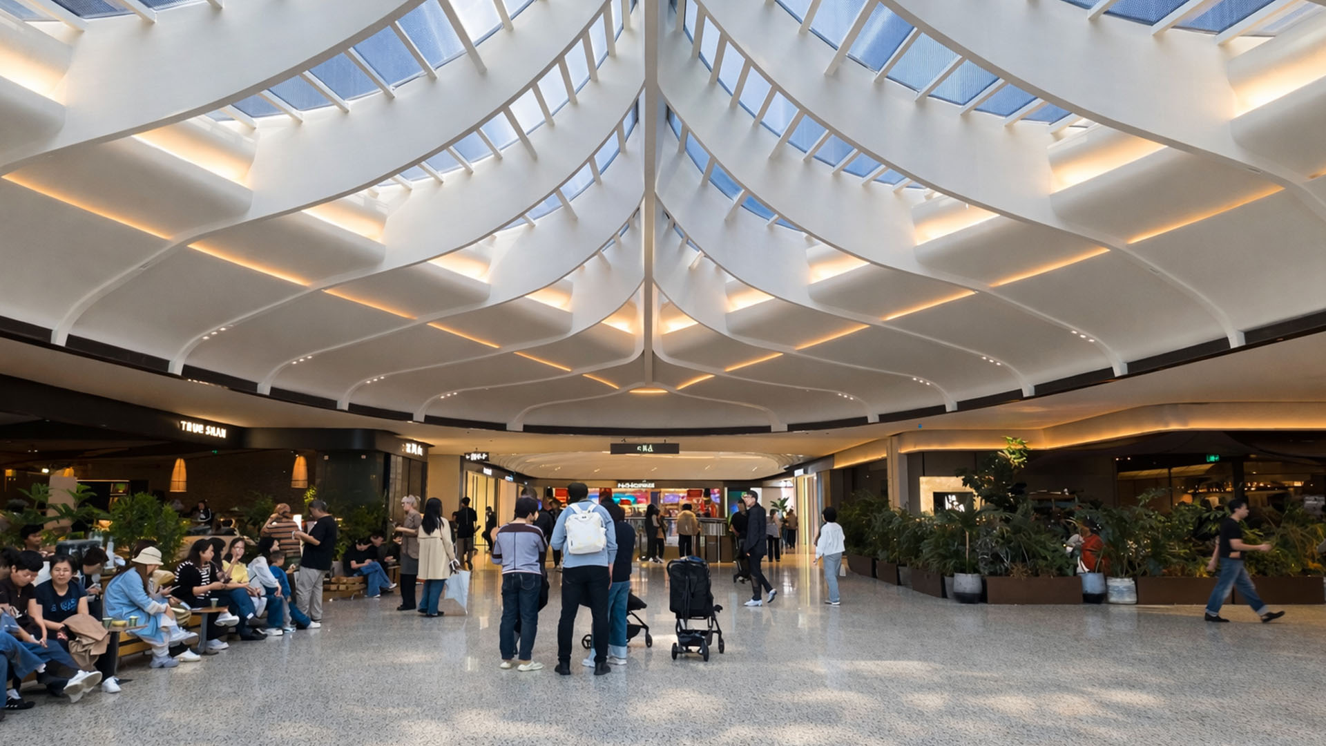People love hanging out at this Hangzhou mall