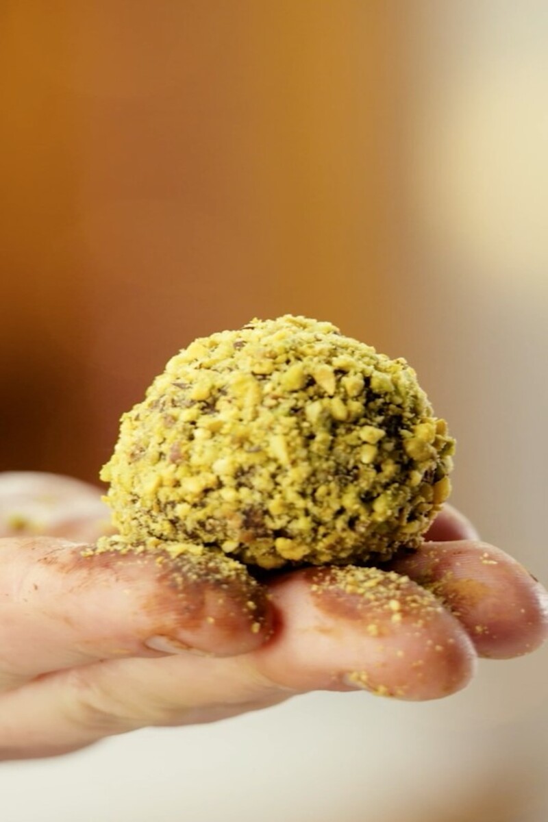 Homemade chocolate truffles with vanilla and brandy