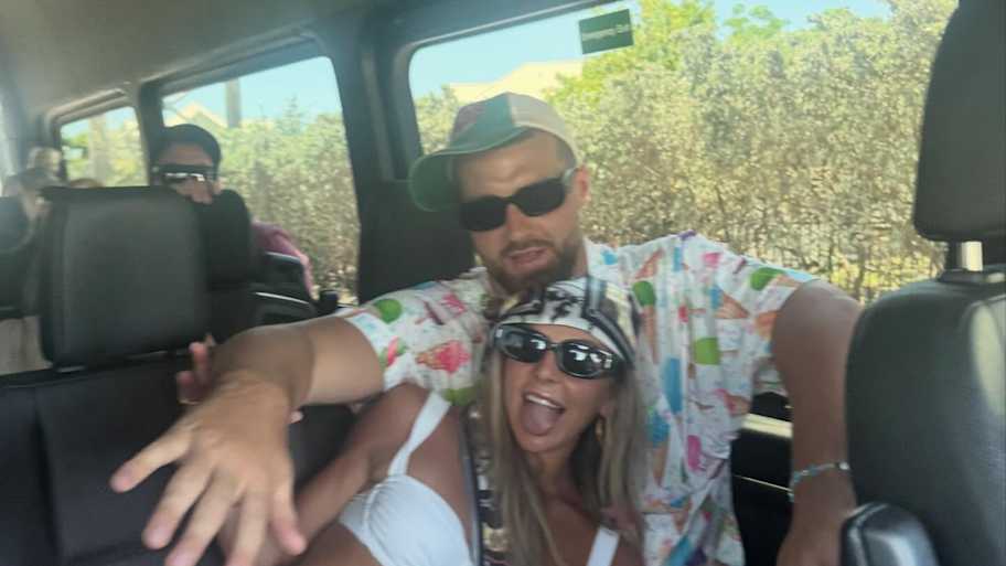 Cowboys' Jake Ferguson gushes over fiancée Haley Cavinder on birthday