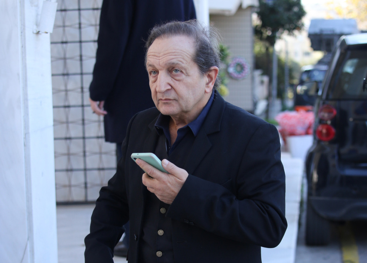 Σπύρος Μπιμπίλας: Σοκάρει με αφορμή το app «Είσαι νεκρός;» που έγινε ...