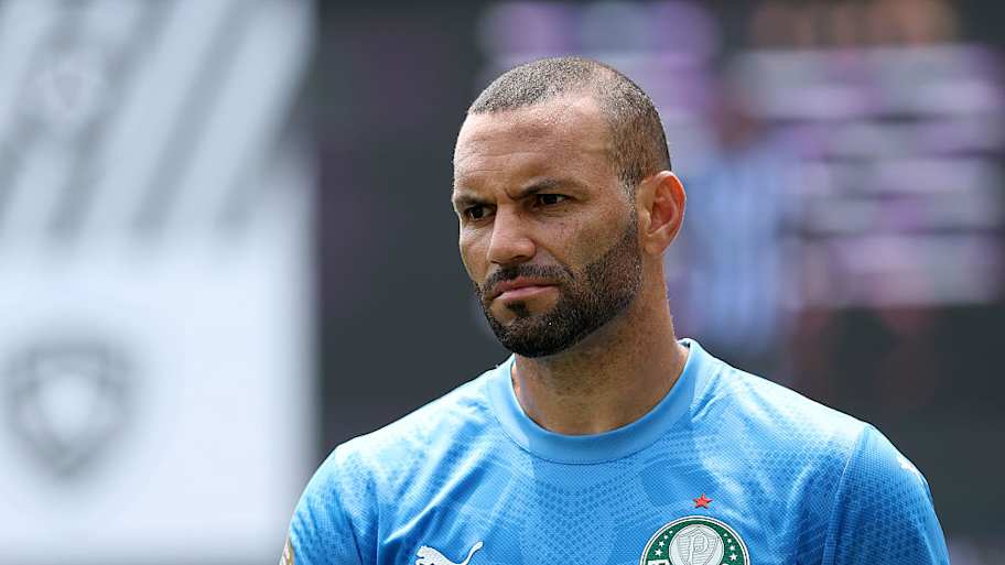 Últimas notícias do mercado brasileiro: Kaio César, Brenner, Weverton e ...