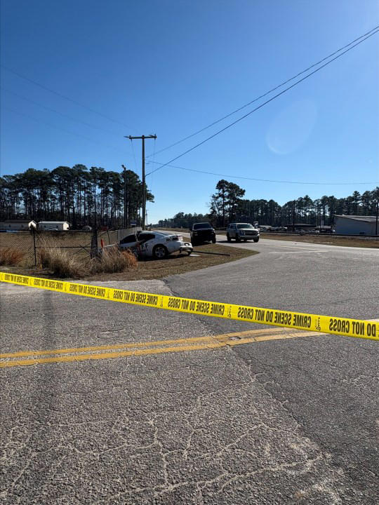 Patrol car stolen ends in 2 deputies injured, 1 suspect arrested