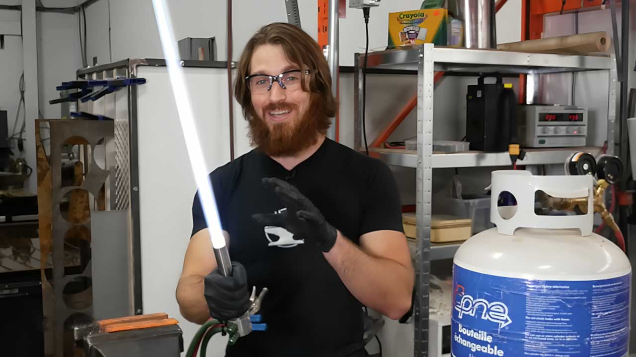 How a retractable plasma blade pushed engineering past its limits