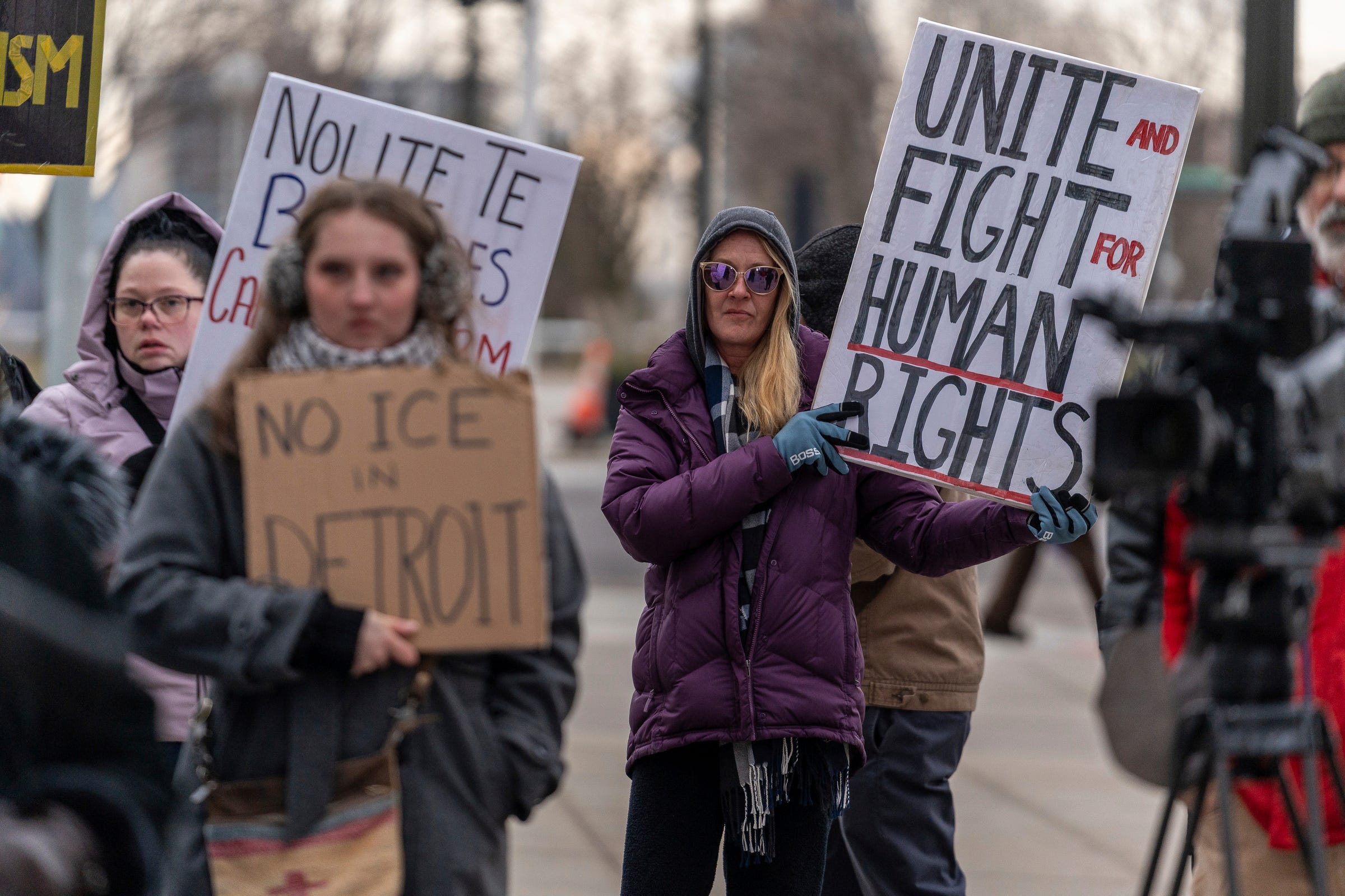 Protesters brave cold, call on council to end ICE activity in Detroit