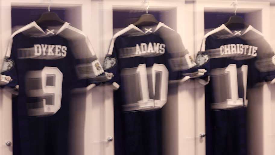 Latest news as Leicester hijack transfer for international striker