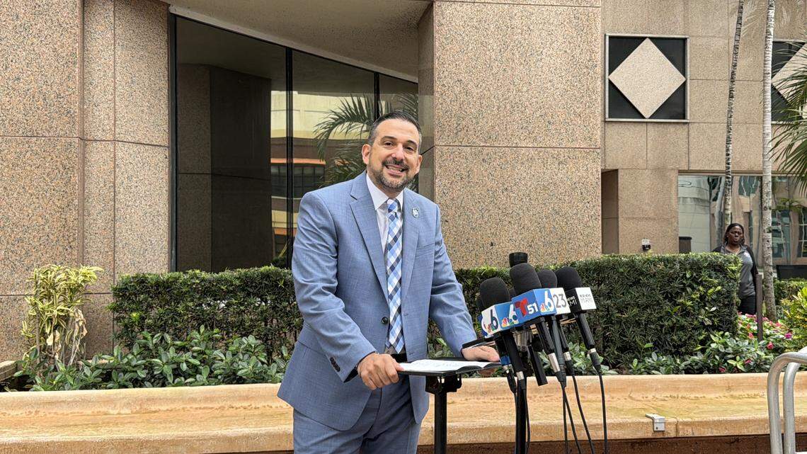 Broward school board member calls for Florida DOGE to investigate district