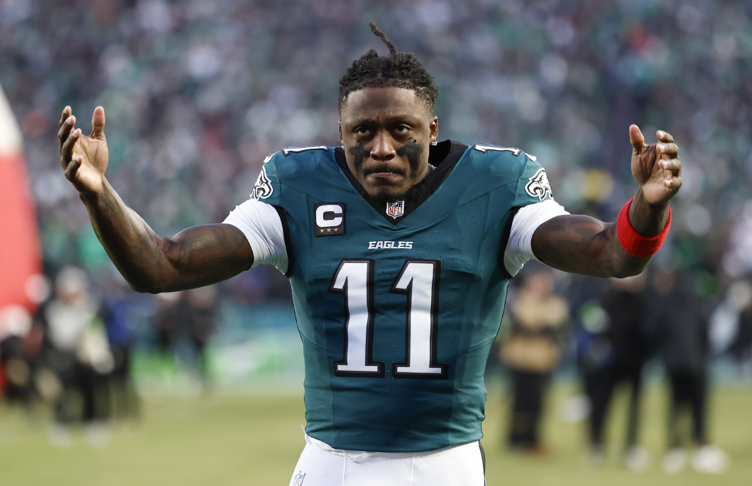 Jason Kelce defends Kevin Patullo but blasts 'mediocre' Eagles; Donovan ...