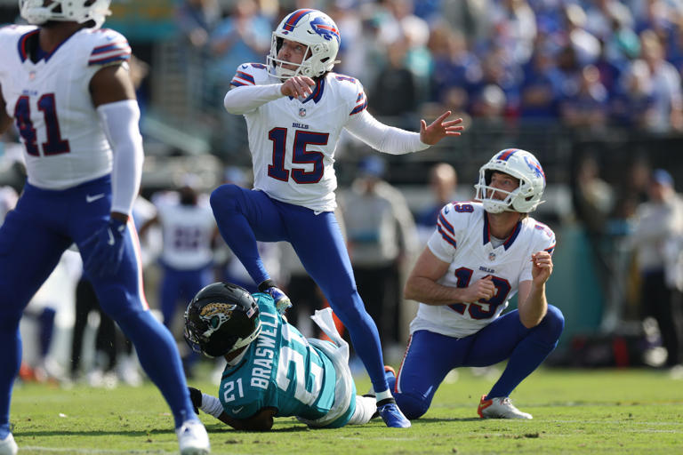 Report card: Bills beat Jaguars, 27-24, in wild card