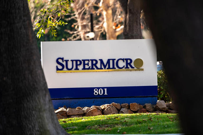 Super Micro Computer is an AI winner. Sell the stock anyway, Goldman ...