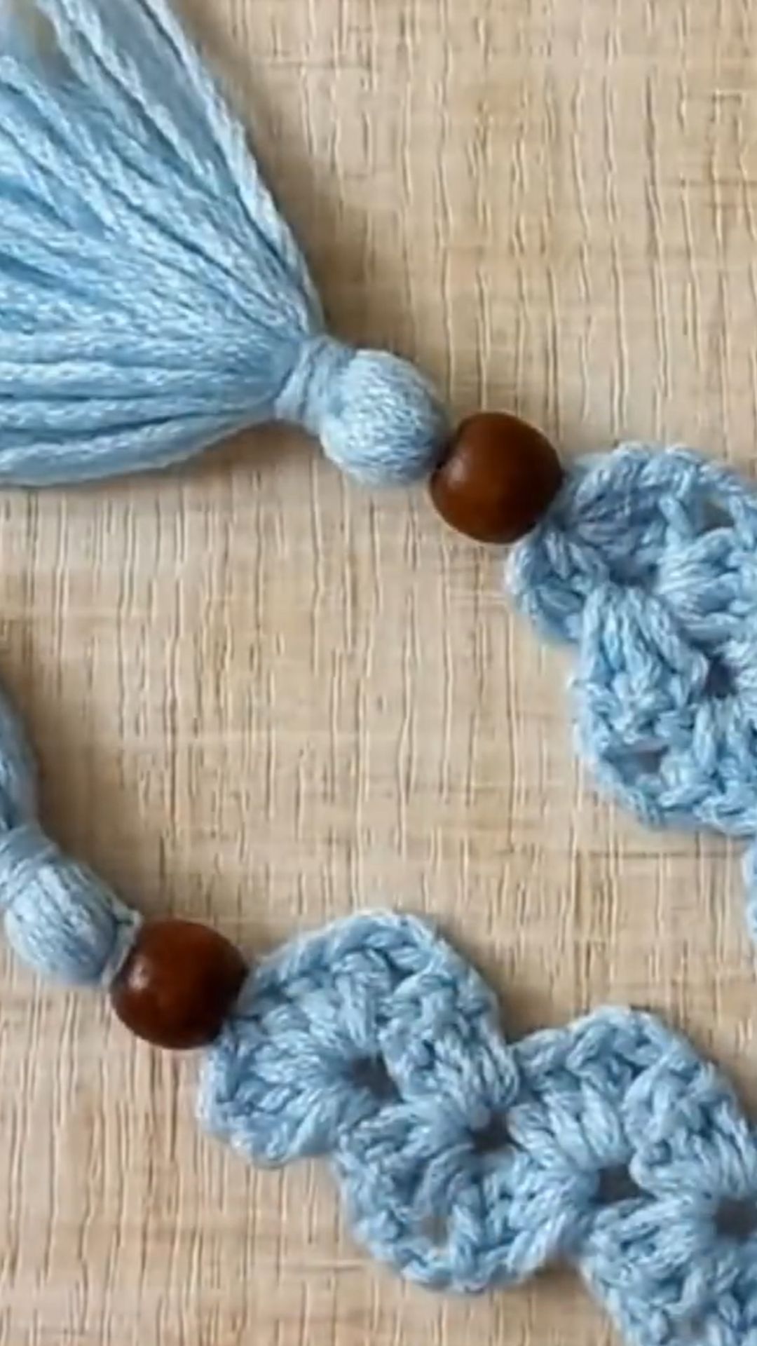 Easy crochet bookmark tutorial | Perfect for book lovers