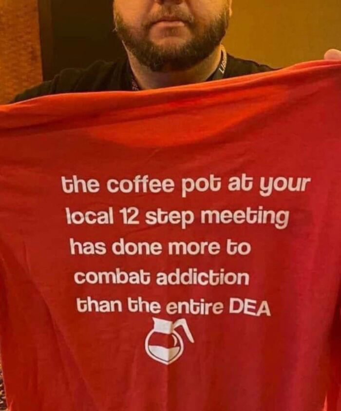 12 weird, disturbing, and downright cursed shirts people actually wear ...