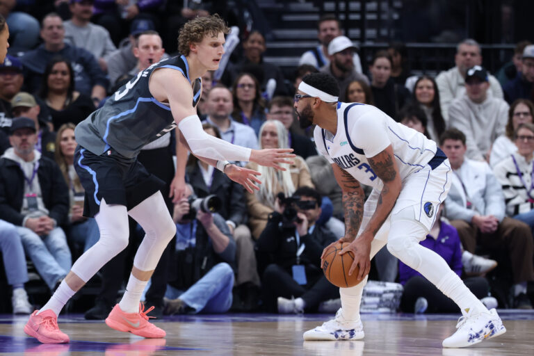 Dallas Mavericks suffer brutal Anthony Davis injury before NBA trade ...