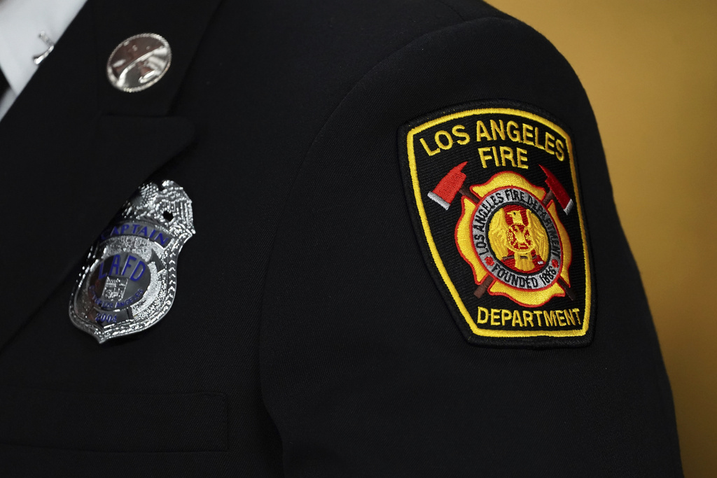 LA fire chief brushes off calls to investigate edited Palisades fire report