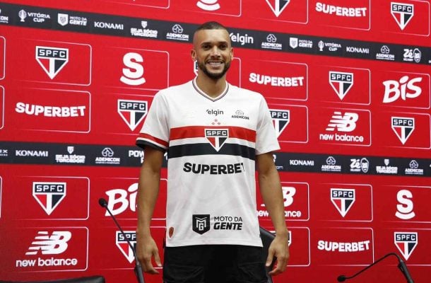 Apresentado, Dória valoriza retorno ao São Paulo: "Jogador que pensa ...