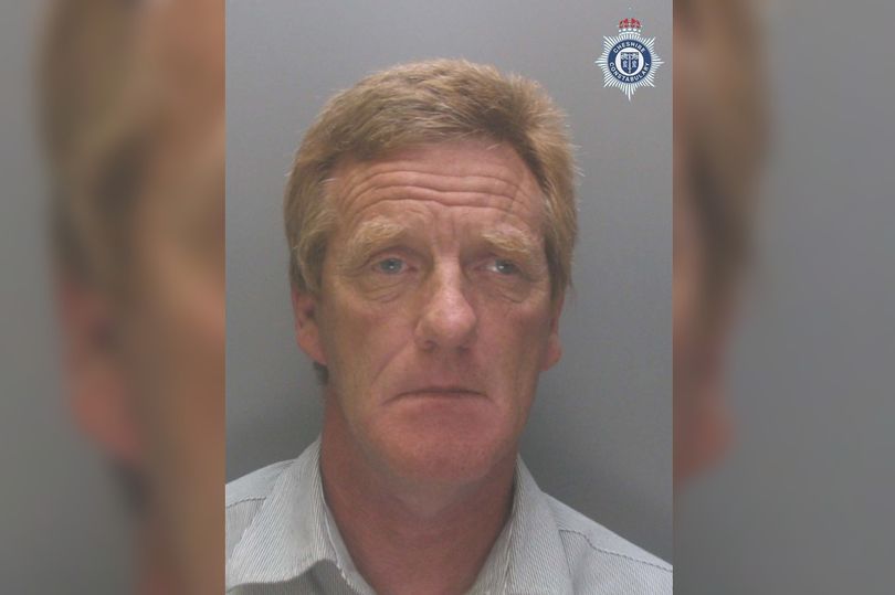 Two Ryanair pilots killed as lorry driver 'switched off' and crashed ...