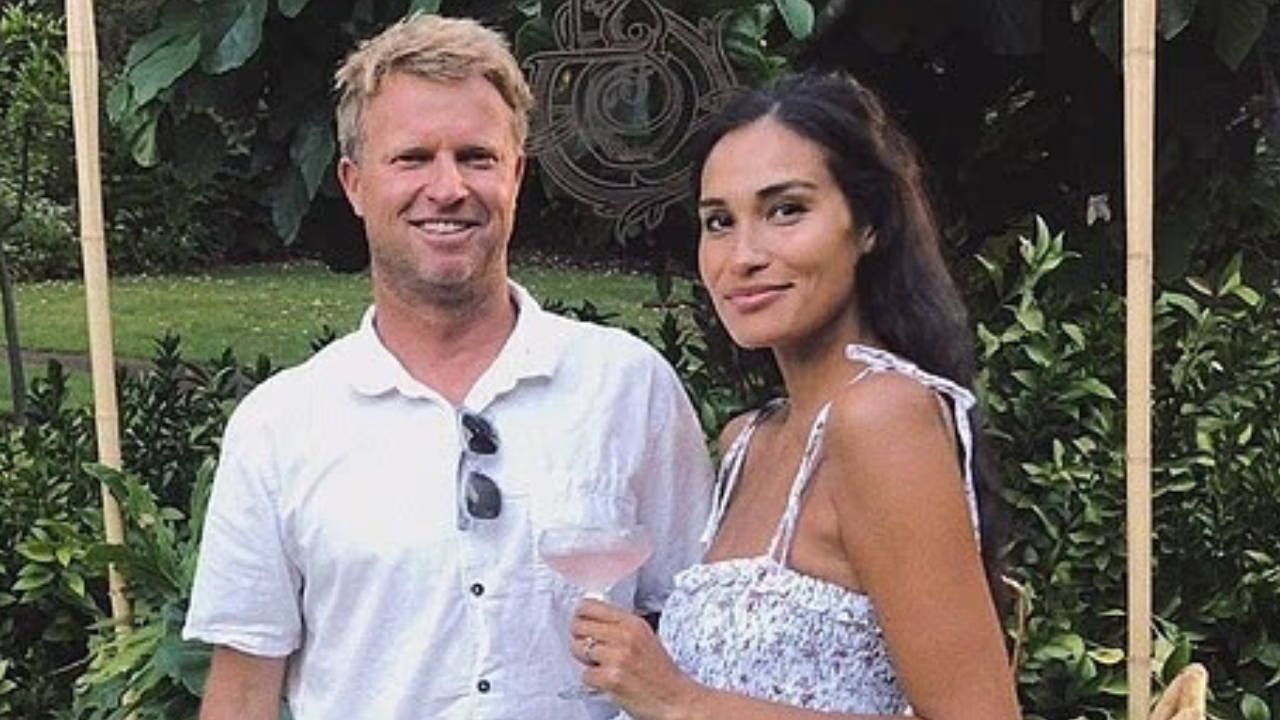 Aussie Surf king Taj Burrow heartbreak as marriage split rumours ...