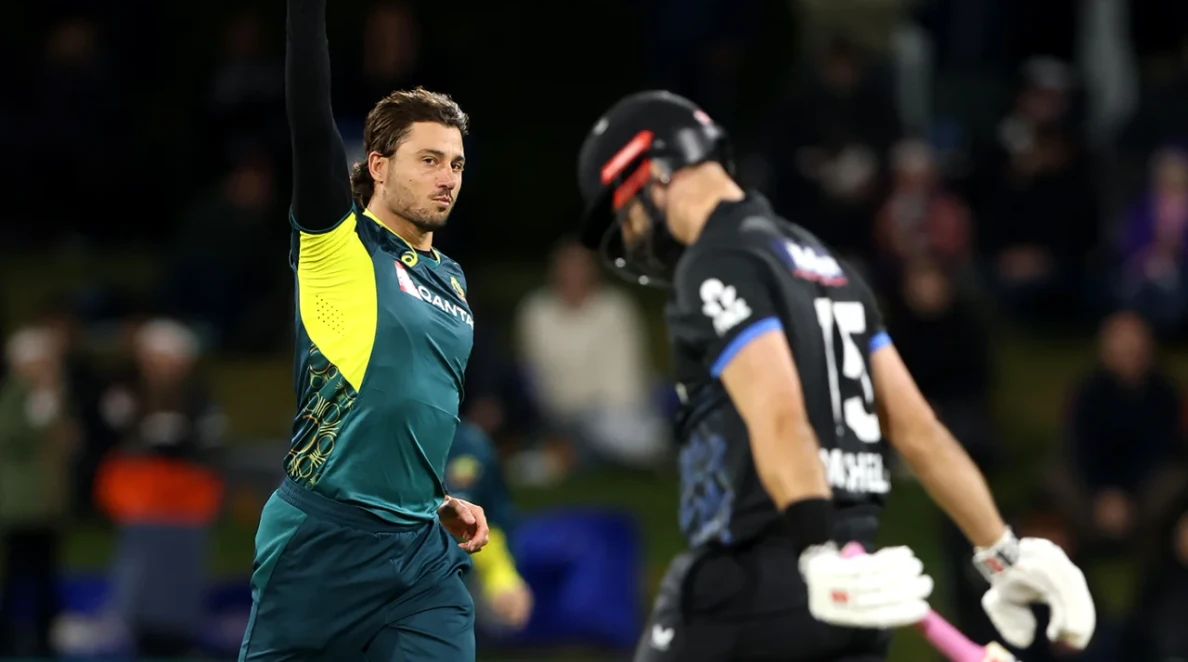 Australia handed injury blow as Marcus Stoinis suffers thumb injury ...