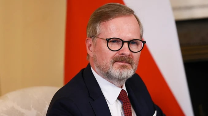 "Threatens Czech security": Former Czech prime minister condemns ...