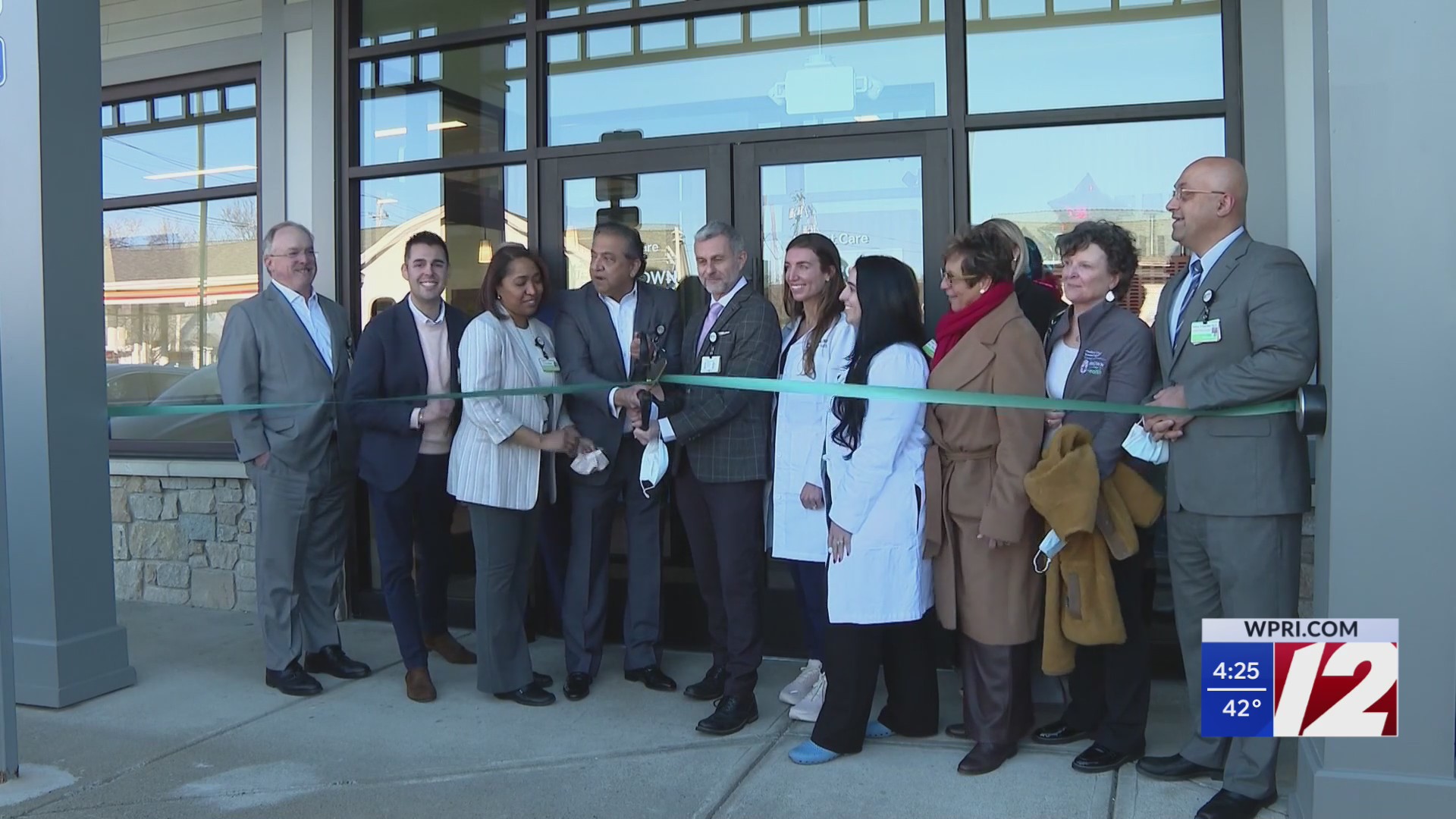 Brown University Health opens new urgent care in Barrington