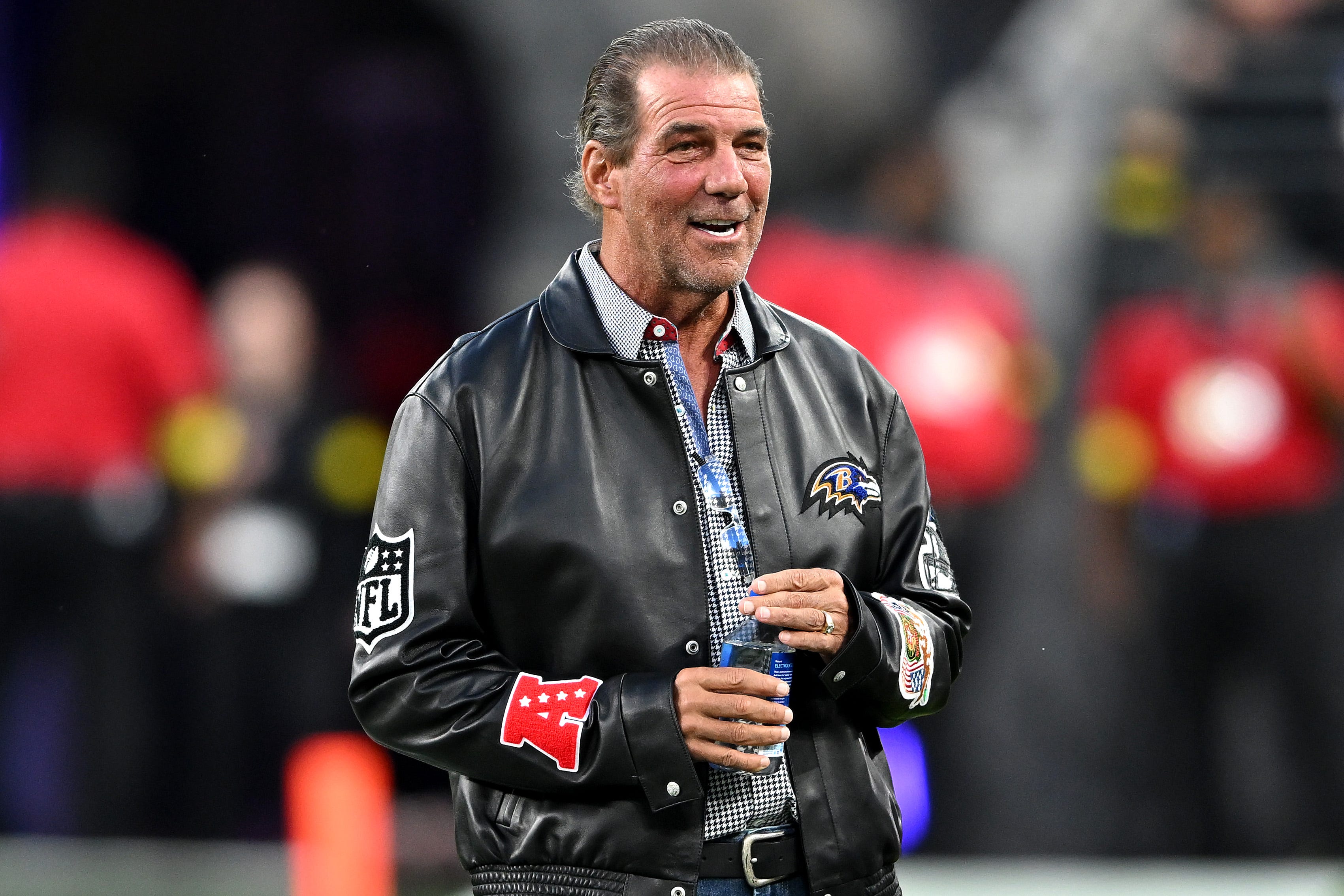 Ravens owner offers stunned expletive after learning Mike Tomlin news