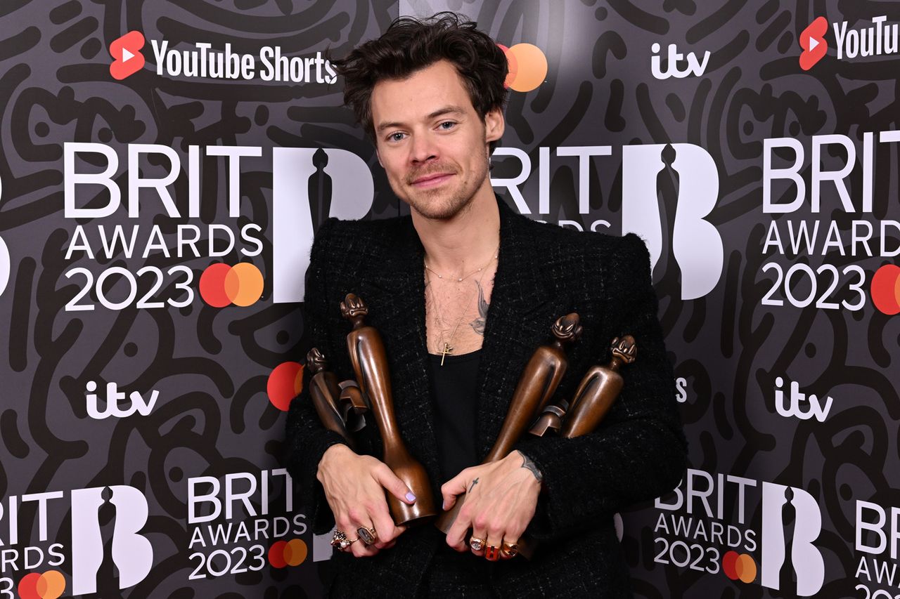 Harry Styles' fourth album: What we know so far about “Kiss all the ...