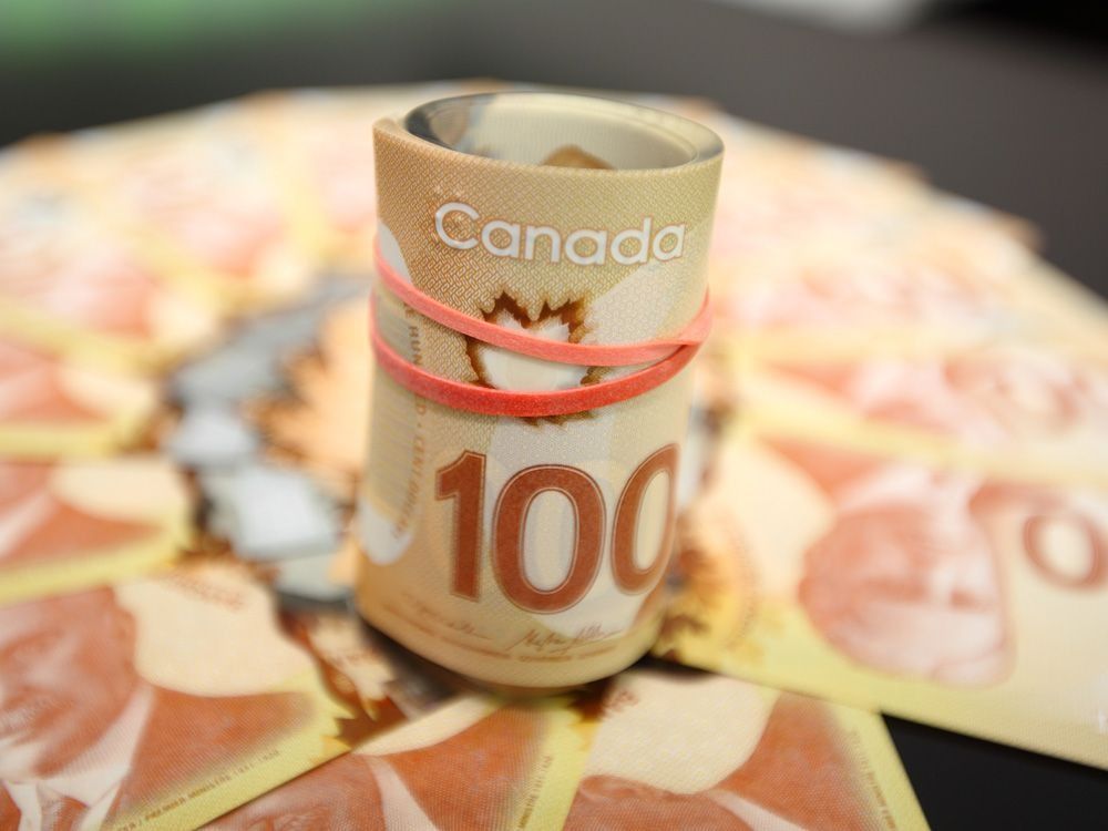 Canadian lottery winner chose $1K/week for life over $1M right away ...