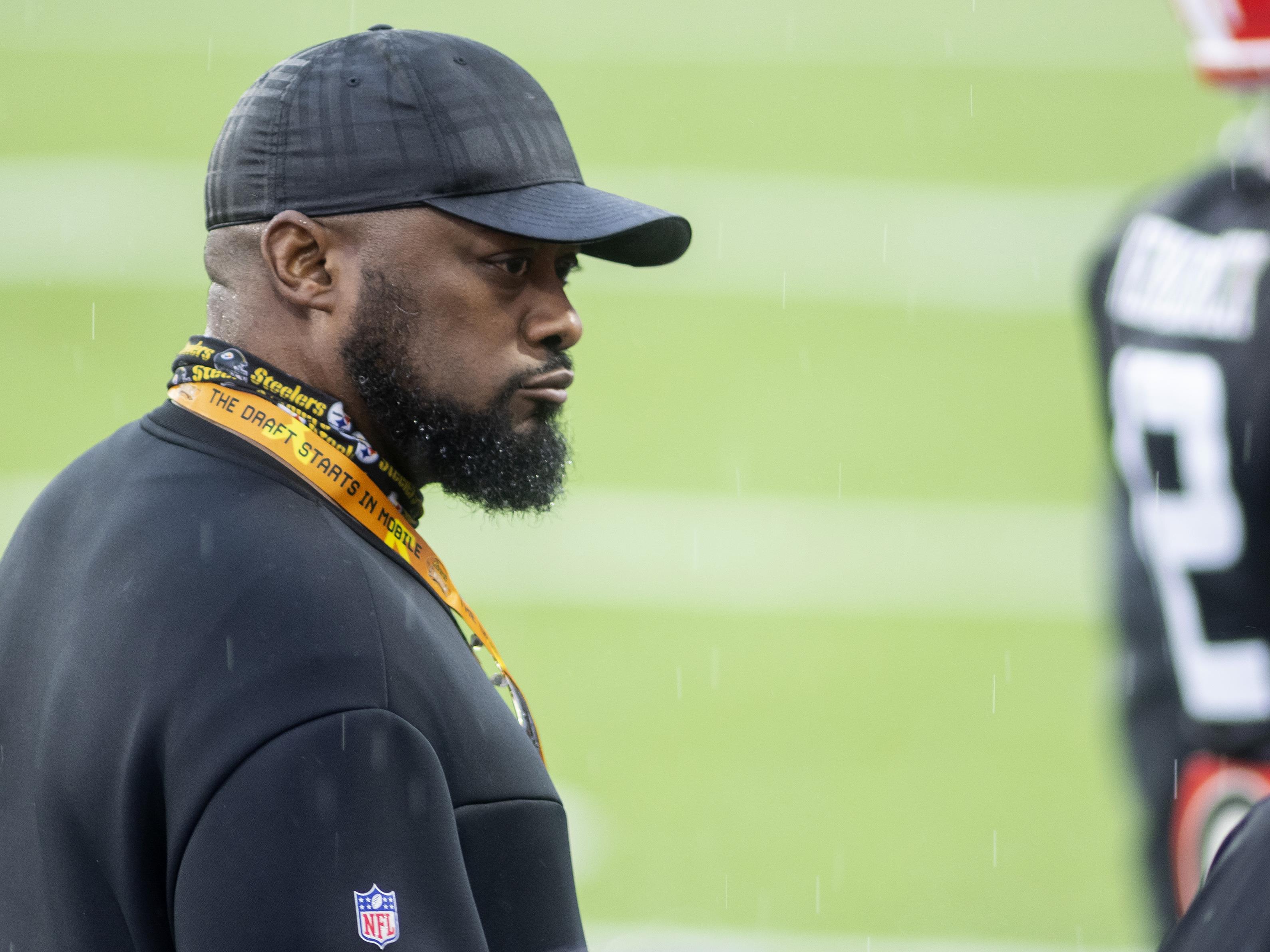 Mike Tomlin démissionne de son poste d’entraîneur-chef des Steelers