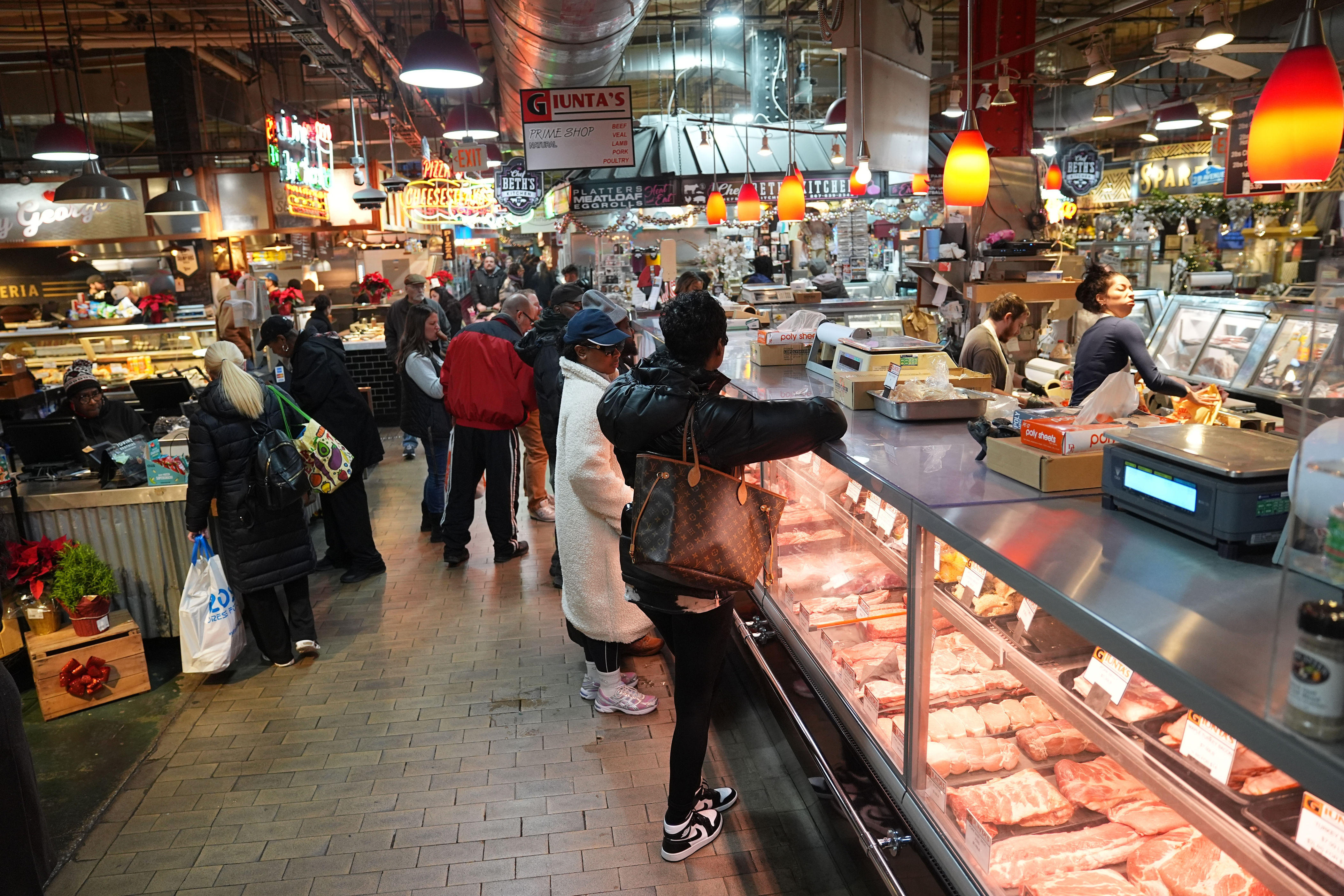 New inflation reading likely to keep Fed on hold this month