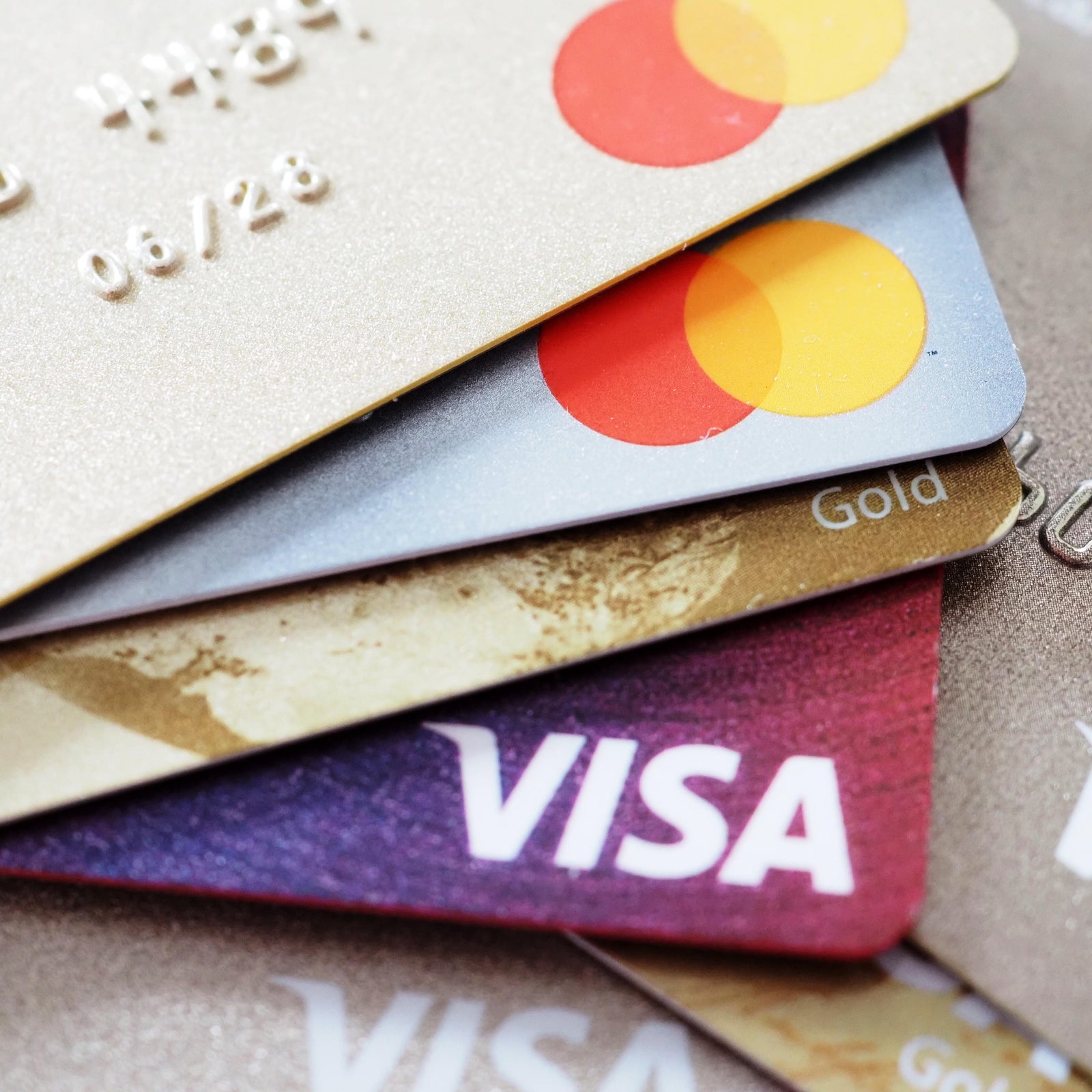 What Trump's 10% credit card rate cap would mean for consumers