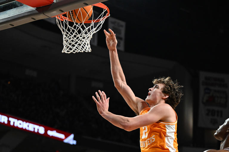 Two players out for Tennessee-Texas A&M basketball game