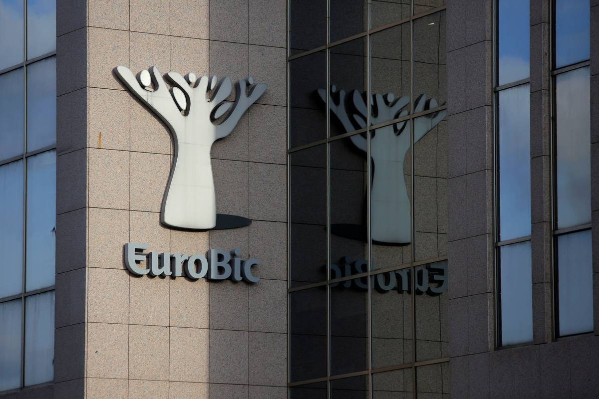 Lesados do Eurobic protestam junto ao Banco de Portugal