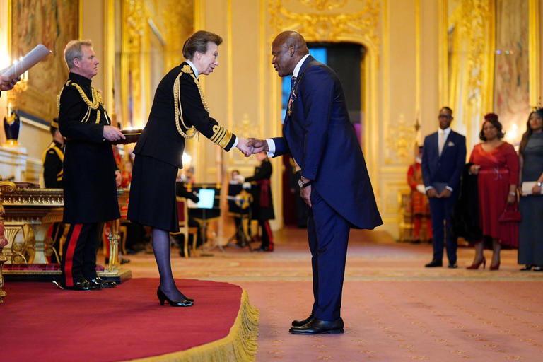 Kate Middleton and Prince William's royal wedding vendor is honored by ...