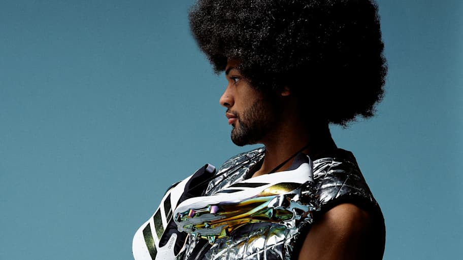 Rome Odunze unveils Adidas Adizero Horizon football cleats