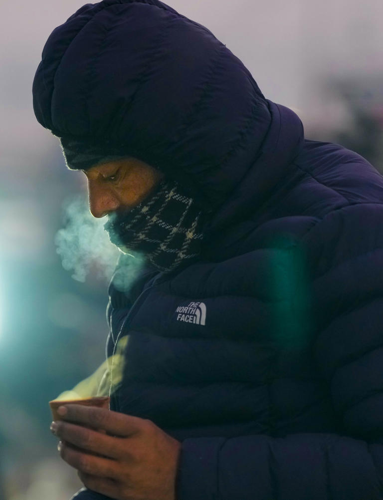 North India shivers: Delhi sees coldest January dawn in 3 years, record ...