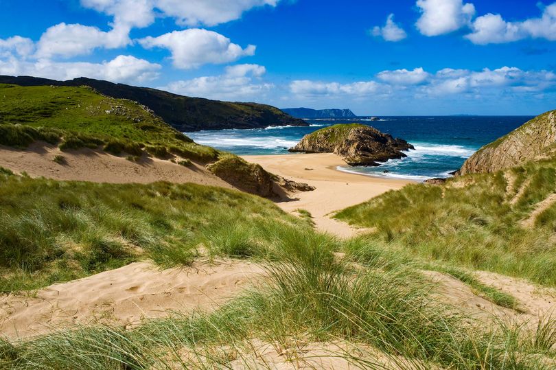 Woman drives for 3 hours to visit 'magical' Donegal beach famous for 1 ...