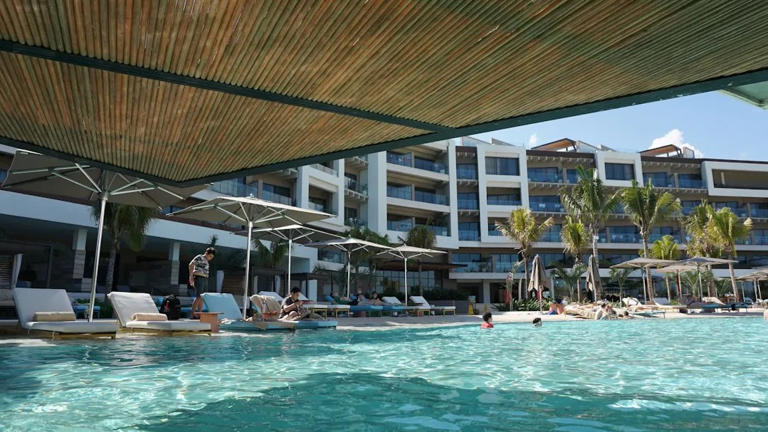 Here's why all-inclusive resorts are popular again: Predictable pricing ...