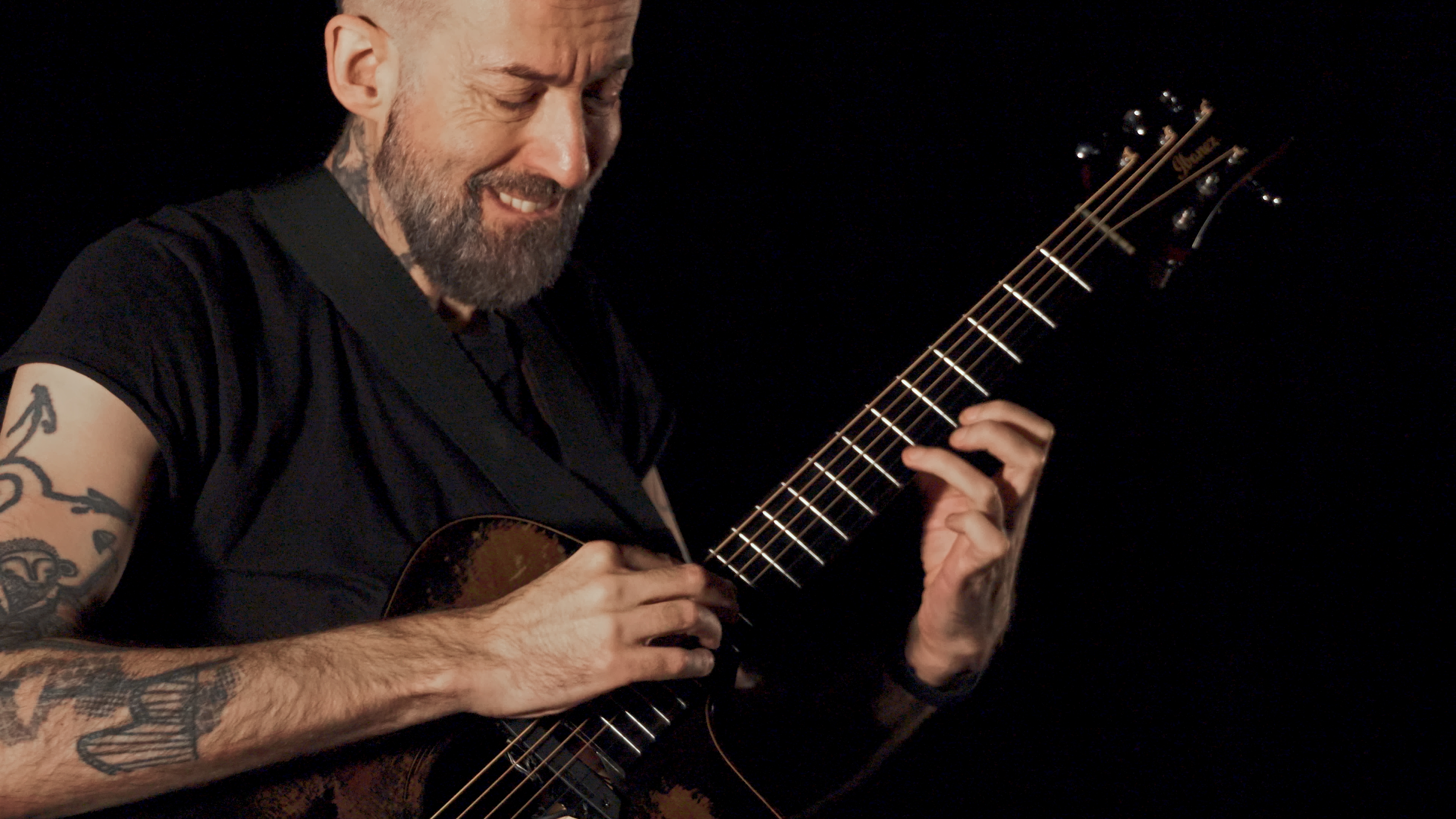 Best acoustic guitarist in the world heading to Sunderland