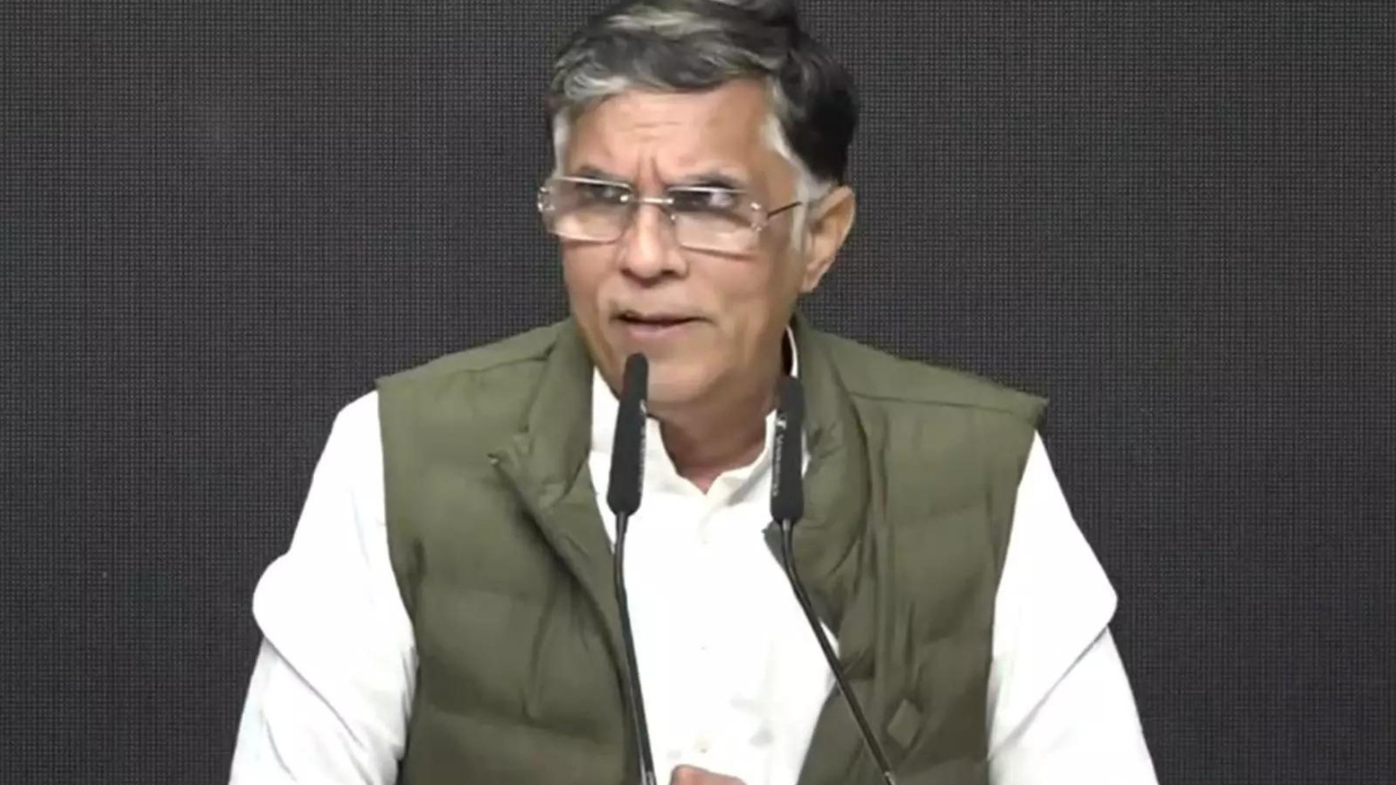 'Red carpet instead of red eyes': Congress targets BJP over CPC meeting ...