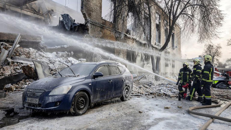 Hundreds of thousands of households in Kyiv are without power after ...